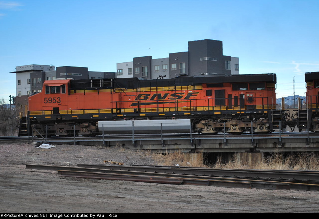 BNSF 5953